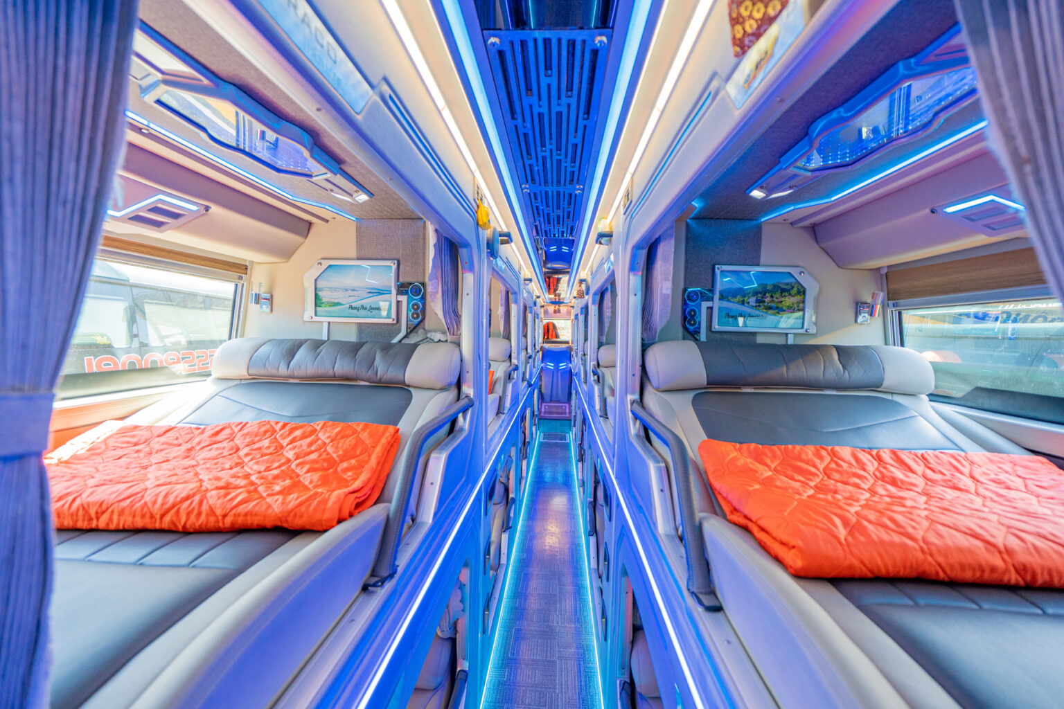 Xe khách Phong Phú Limousine